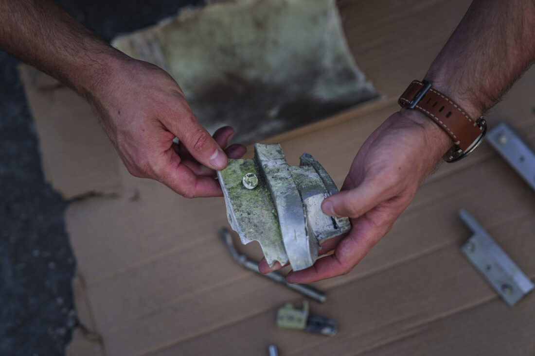 Russia obliterates Ukraine’s front-line towns faster with hacked bombs ...